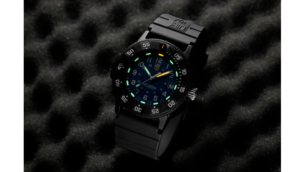 Luminox Original Navy Seal Evo Dive Watch — CampSaver