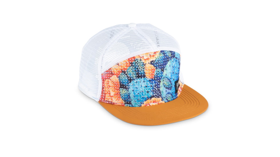 Ultimate Direction The Steeze Hat — CampSaver