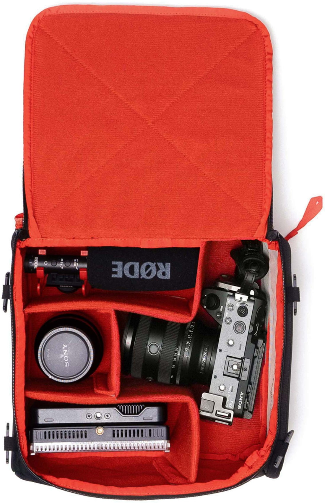 Moment 8L Everything Camera Insert — CampSaver