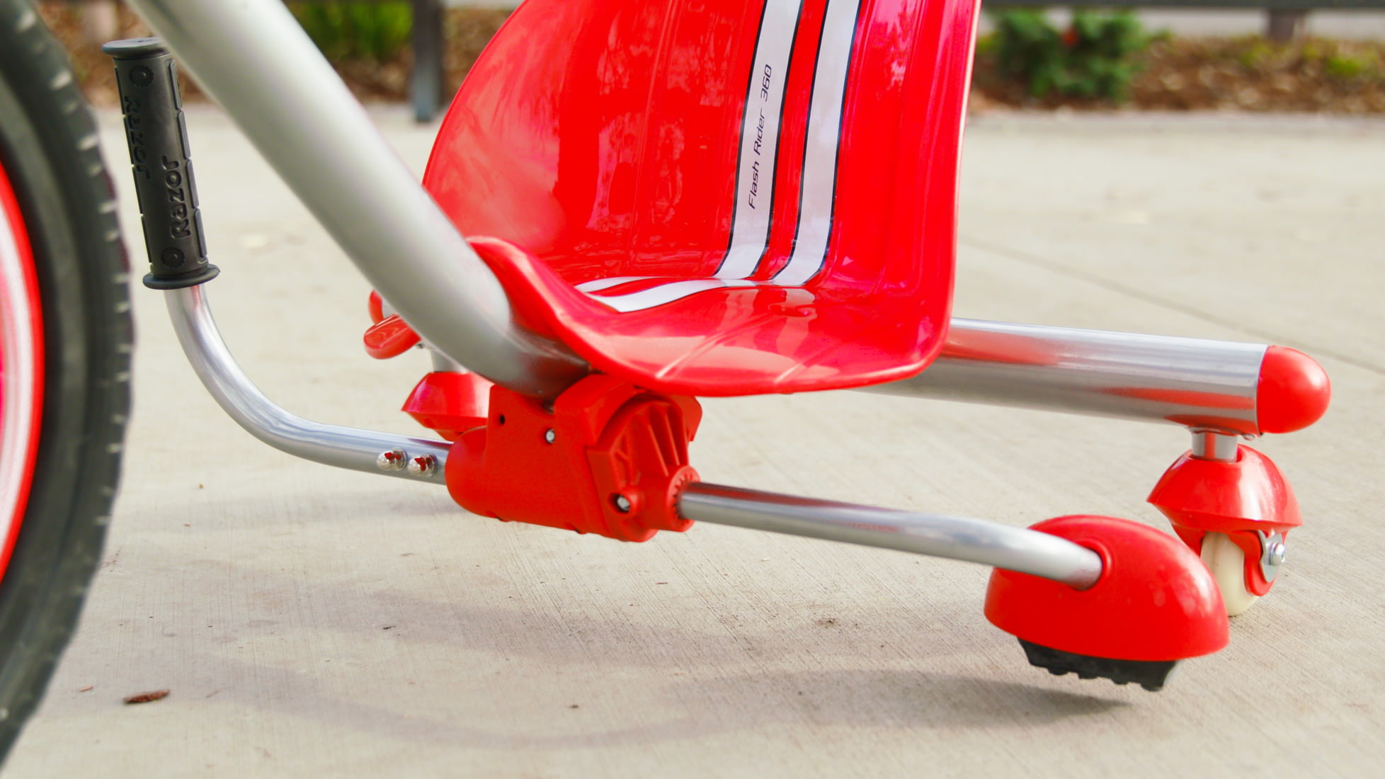 Razor FlashRider 360 Compact Tricycle — CampSaver